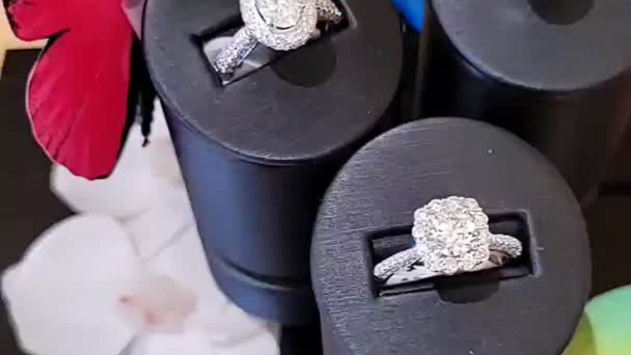 Creatable - One by Pnina Tornai - Jared.