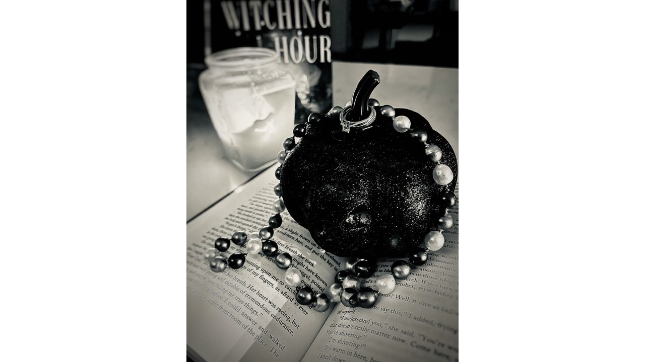 Creatable - Add some sparkle to your Ol’ Hallows Eve! - Jared.