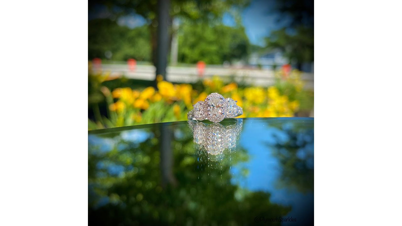 Creatable - 3 stone oval diamond ring of my dreams - Jared.