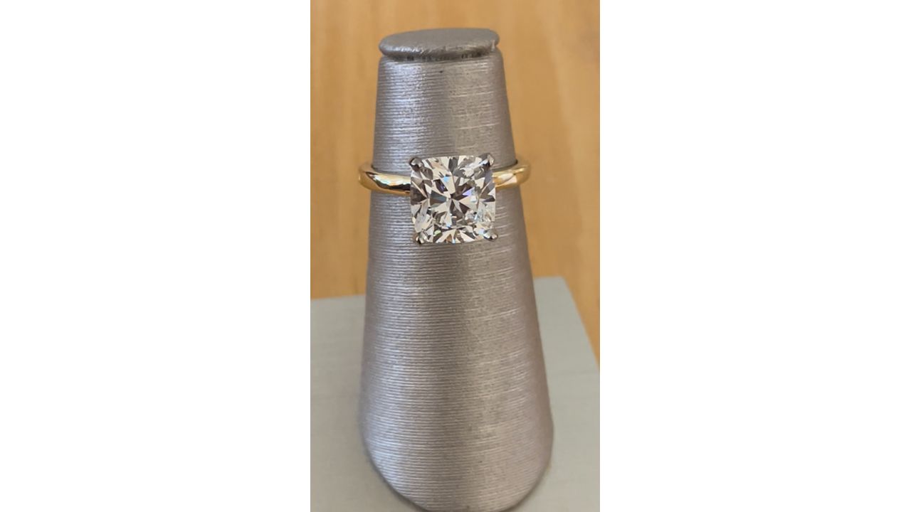 Creatable - Stunning Engagement Ring - Jared.