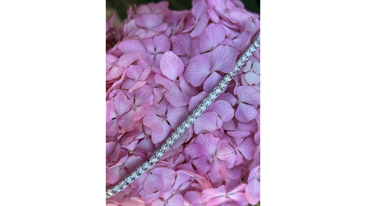 Creatable - Drape beautiful diamonds on your wrist - Jared.