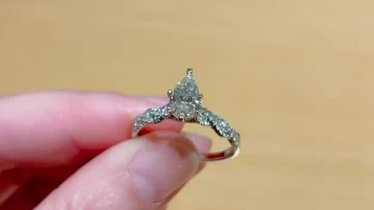 Creatable - 1/2 carats twist diamond mounting ring - Jared.