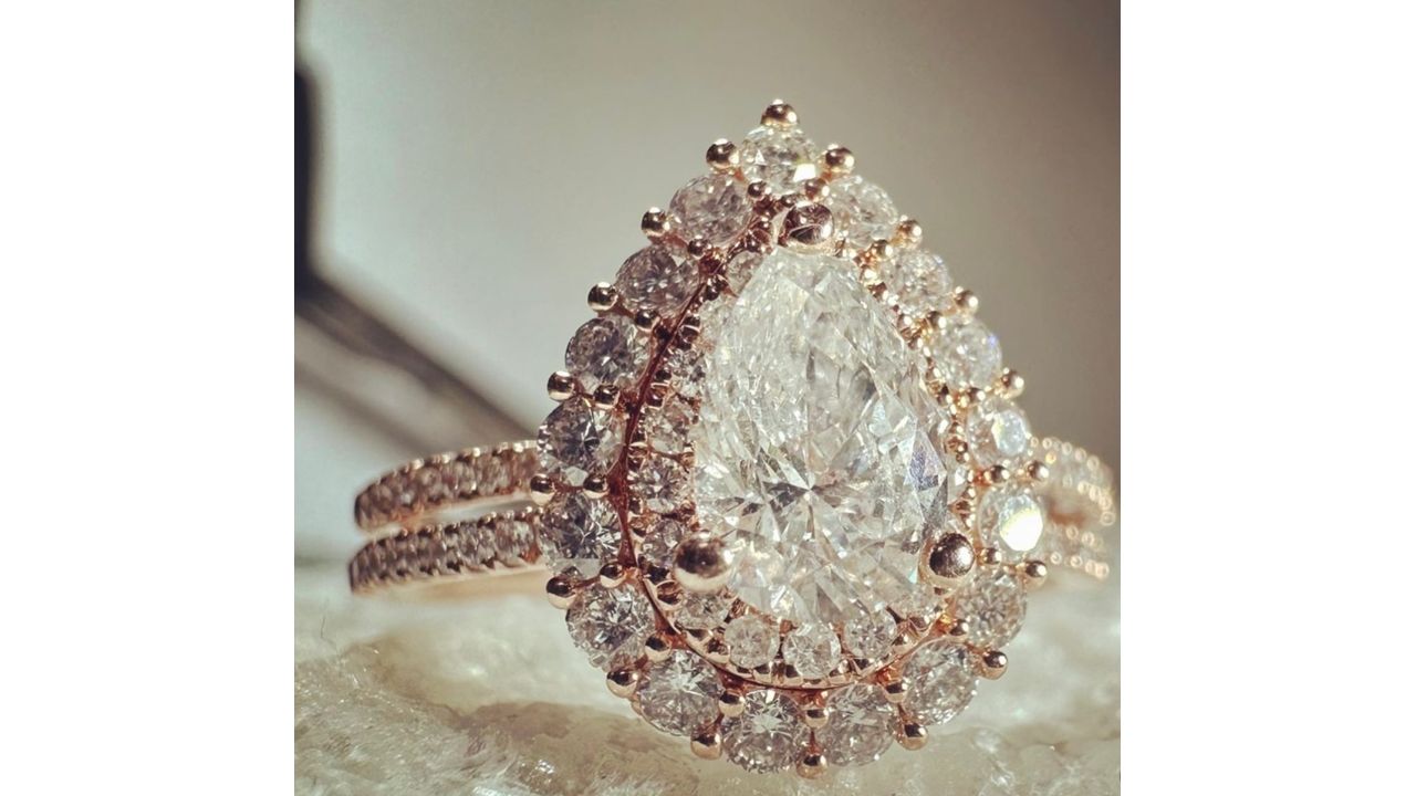 Creatable - Dazzling teardrop rings! - Jared.