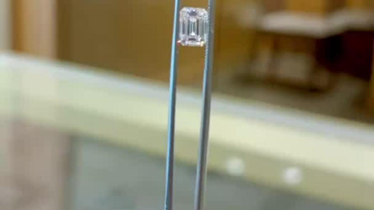 Creatable - Natural 1.50 carats Emerald Cut Diamond with platinum diamond mounting ring - Jared.