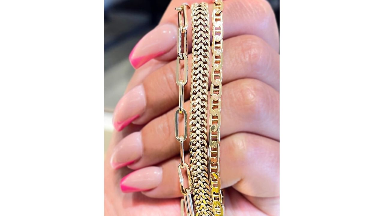 Creatable - Yellow gold chains - Jared.