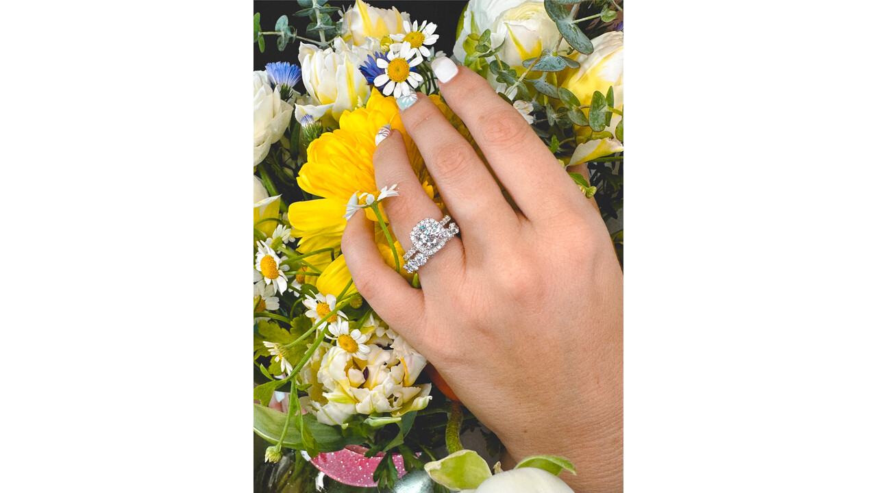 Creatable - LCD Bold Reflections - Jared.