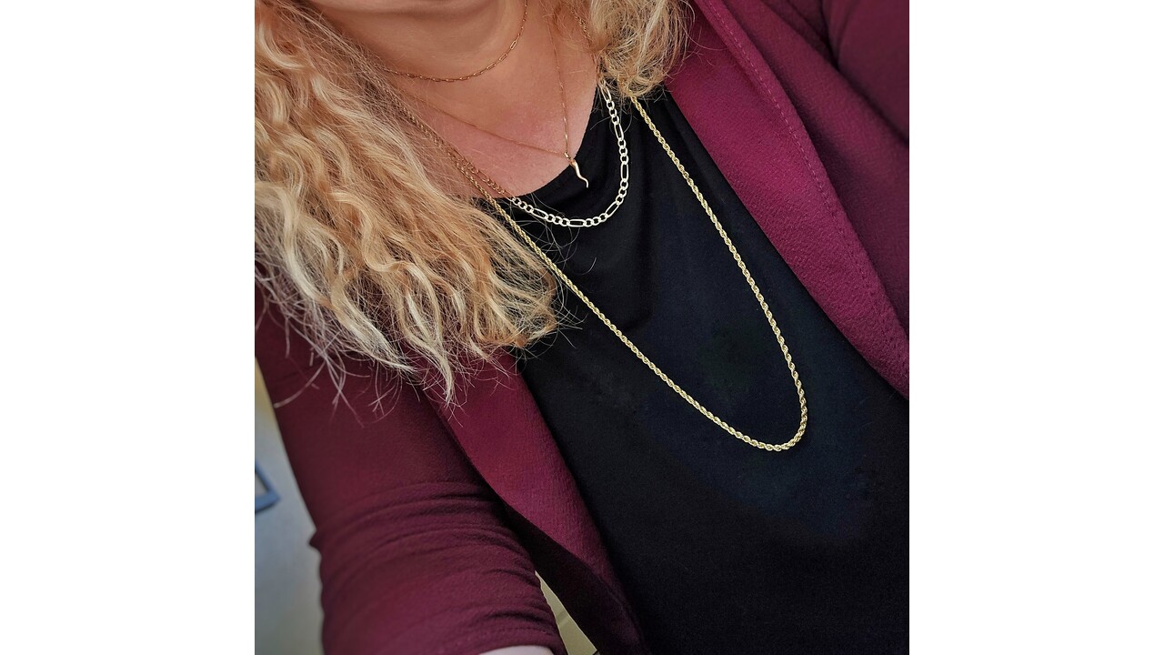 Creatable - Gold Chains for Mom - Jared.