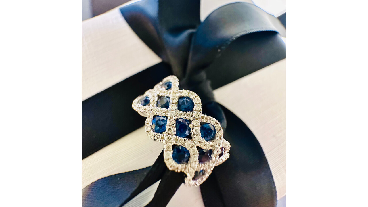 Creatable - Something blue from Kallati - Jared.