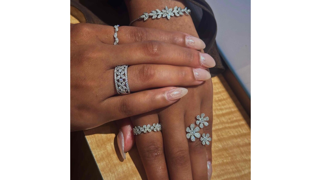 Creatable - Flower Power - Jared.