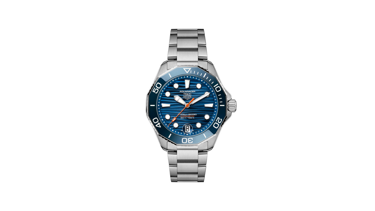 Creatable - Discover Champion Precision with TAG Heuer Aquaracer - Jared.