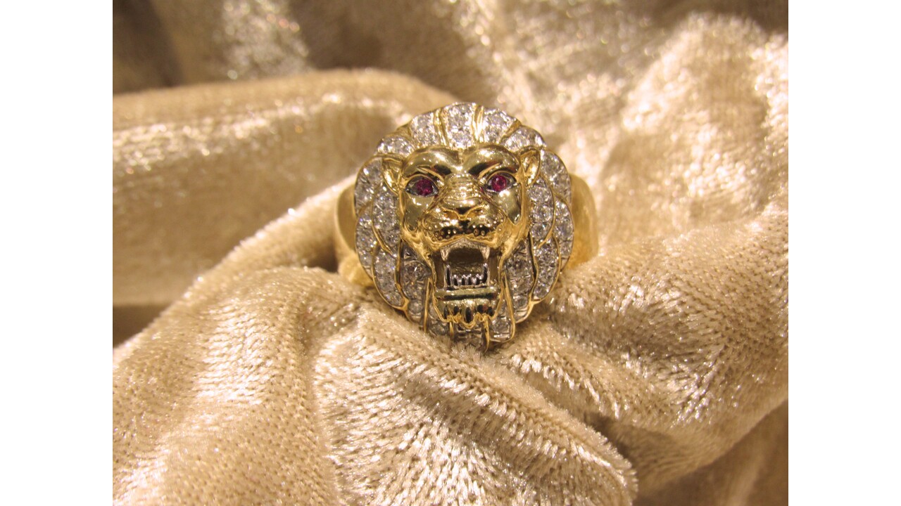 Creatable - Be An Icon - Jared.