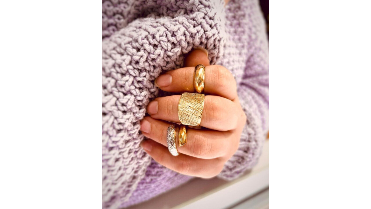 Creatable - Bundle Up In Style - Jared.