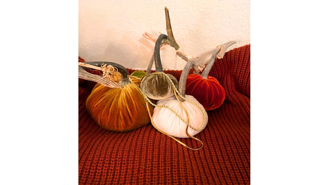 Creatable - Fall Chains - Jared.