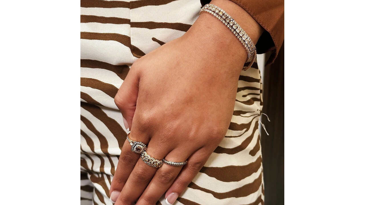 Creatable - Shine Uniquely - Jared.