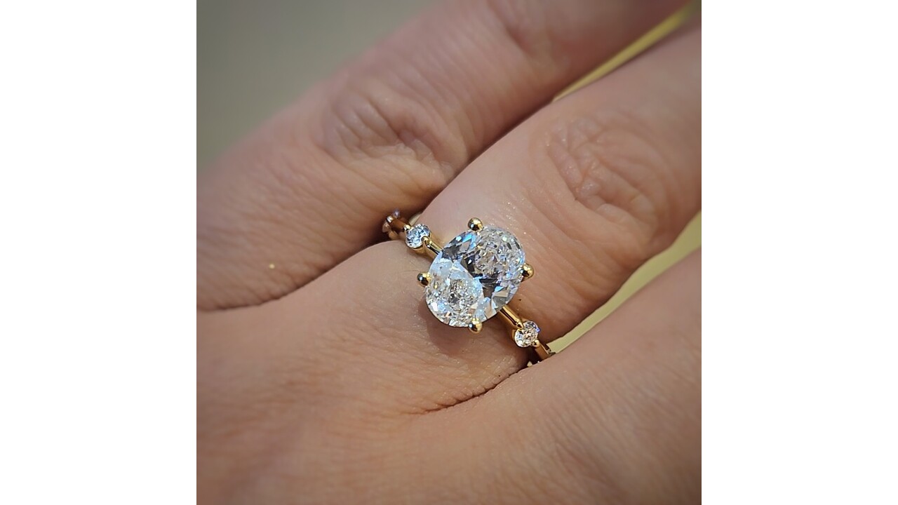 Creatable - Oval diamond engagement rings - Jared.