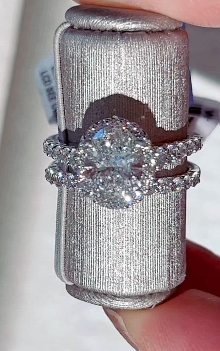 Creatable - White gold Lab Grown Diamond Ring - Jared.
