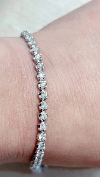 Creatable - White gold diamond tennis bracelet - Jared.