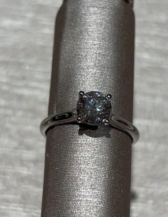 Creatable - 14kt white gold Solitaire engagement ring - Jared.