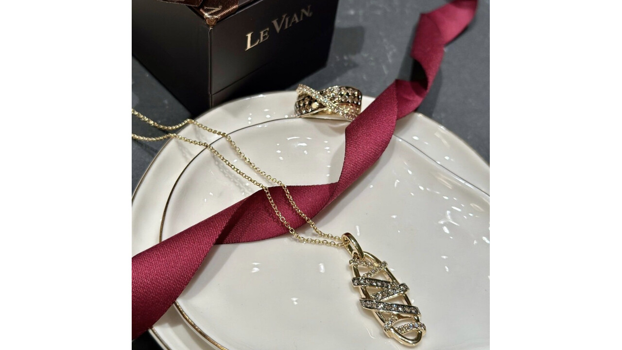 Creatable - LeVian...give the gift of everlasting Chocolate this year! - Jared.