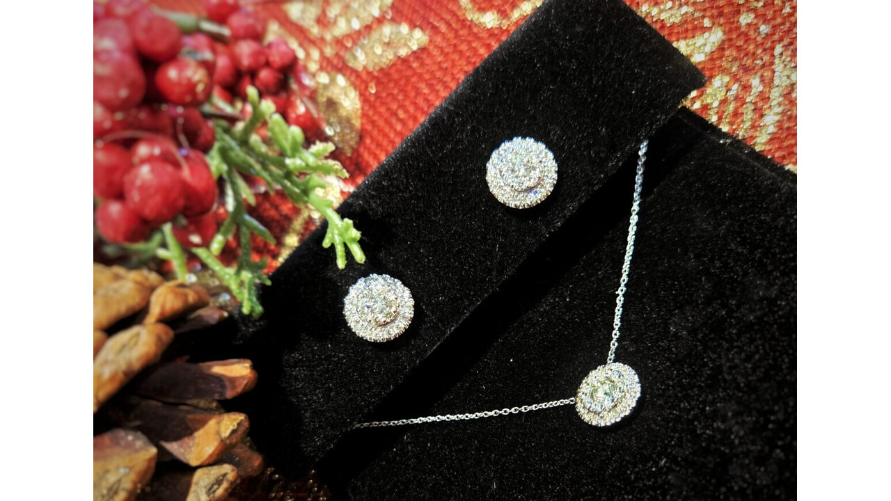 Creatable - Holiday Gift Sets - Jared.