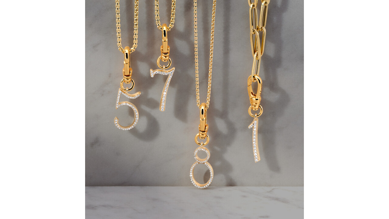 Creatable - Lulu Frost - Charm'd - Jared.