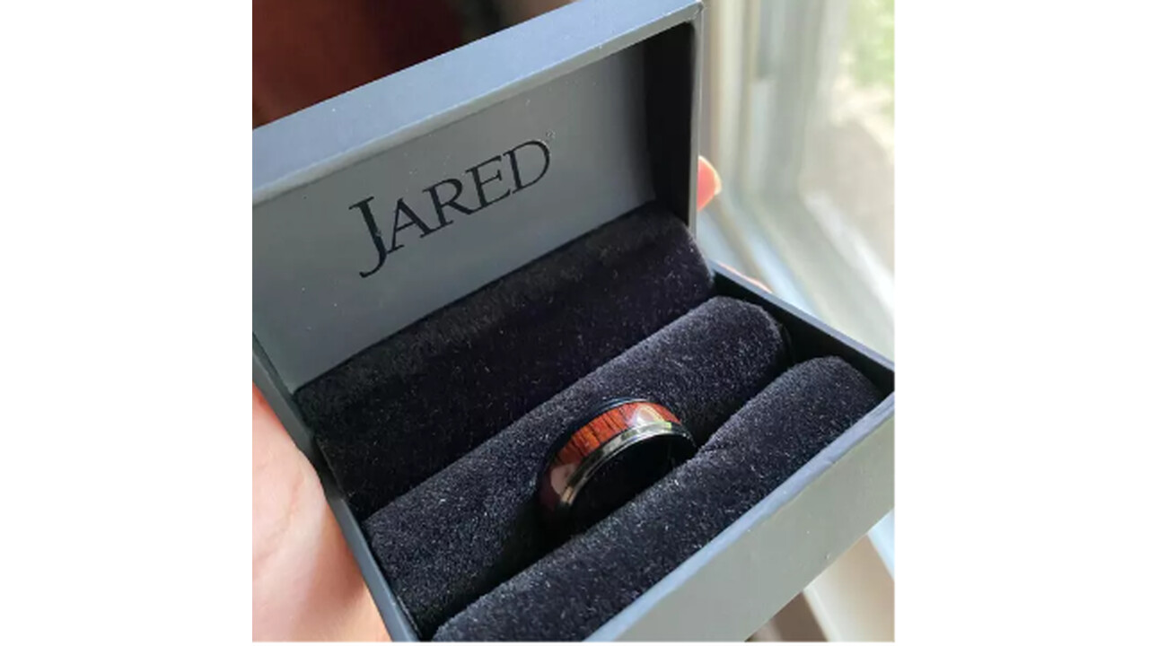 Creatable - Men's Wedding Bands - Jared.