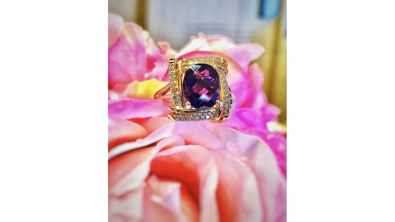 Creatable - February Birthstone: The Vibrant Amethyst - Jared.