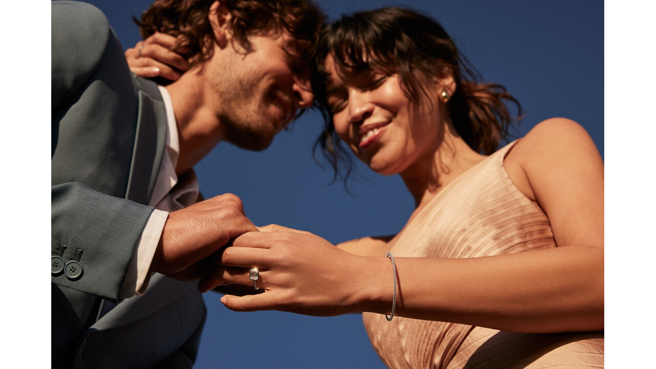 Creatable - Bezel-Set Engagement Rings - Kay Jewelers.