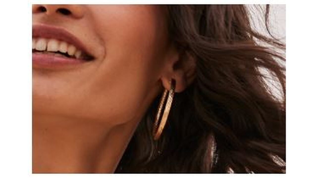 Creatable - Big Bold Hoops - Kay Jewelers.