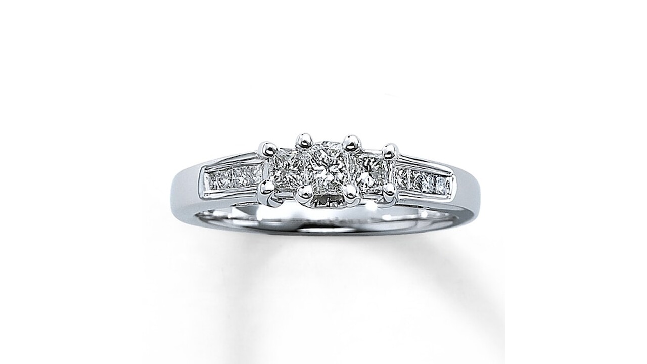 Creatable - Precious Previously Owned Diamond Rings - Kay Jewelers.