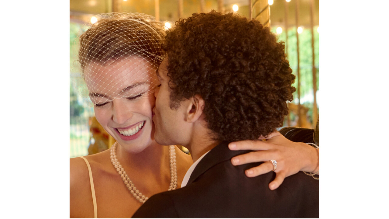 Creatable - The Perfect Anniversary Gift - Kay Jewelers.