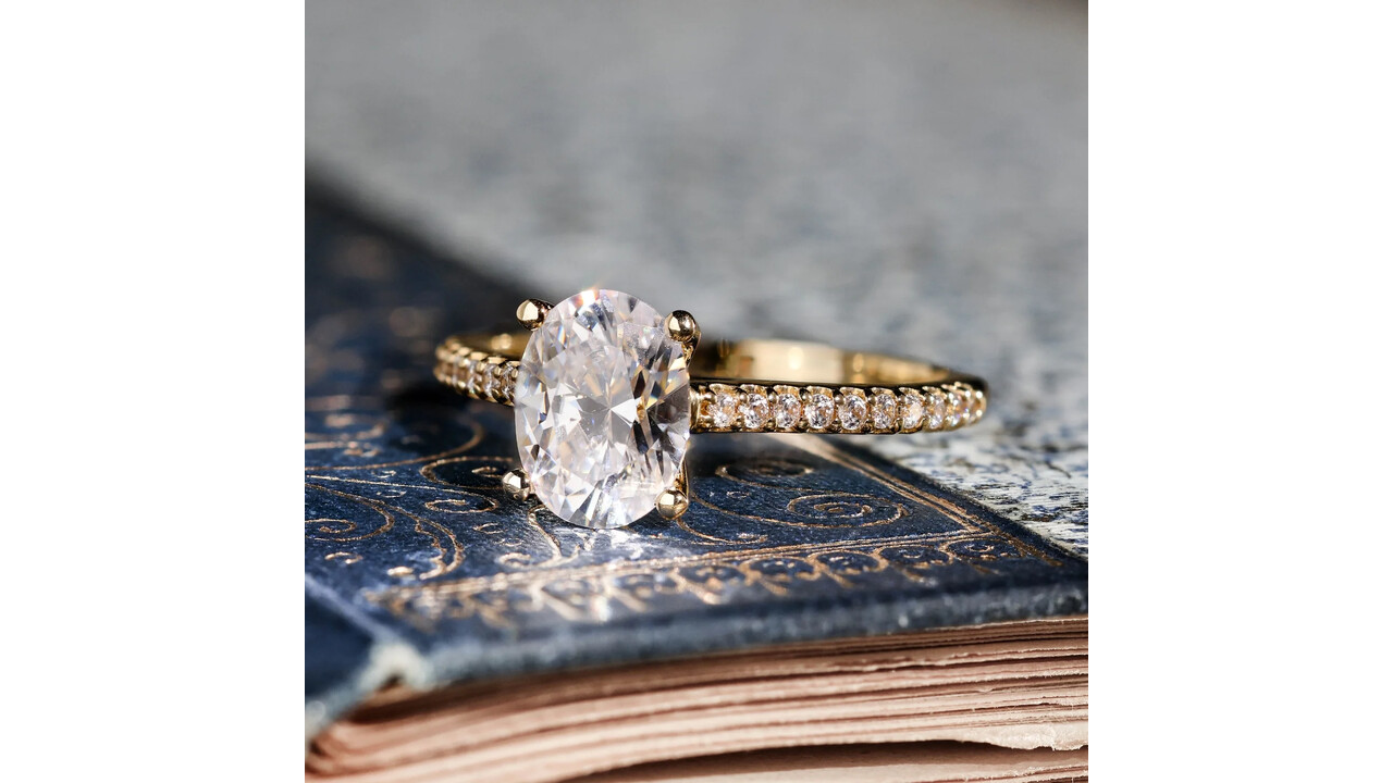 Creatable - Oval engagement for Berry - Kay Jewelers.