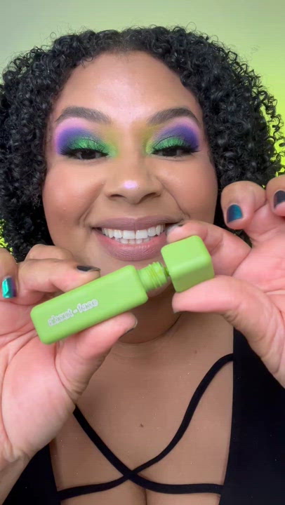 Jessica Moreno - Video: Beetlejuice lip with a twist