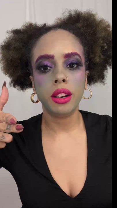 Dominique Johnson - Video: ultamate halloween makeup