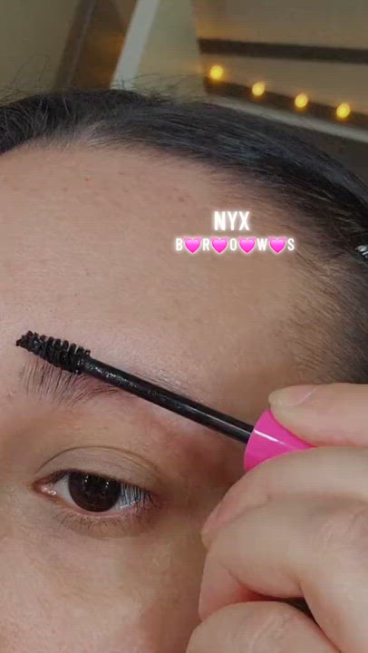 Daniela Mireles - Video: Eyebrow Tutorial 💖