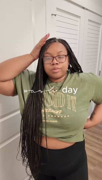 Raven Small - Video: Wash day routine for box braids