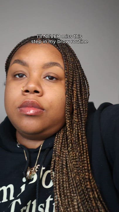 Raven Small - Video: My Go To Eyebrow Makeup Hack