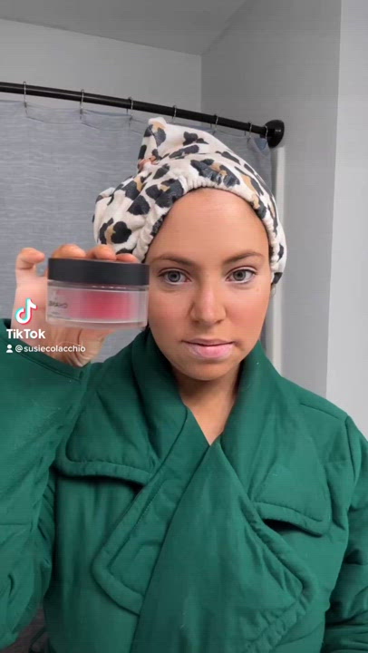 Susie Colacchio - Video: Skincare