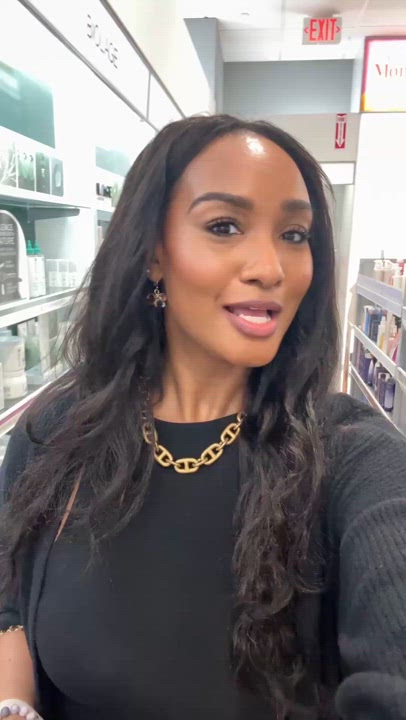 Jennifer Rodriguez - Video: Hot Gifts for the Cool Dad 🔥