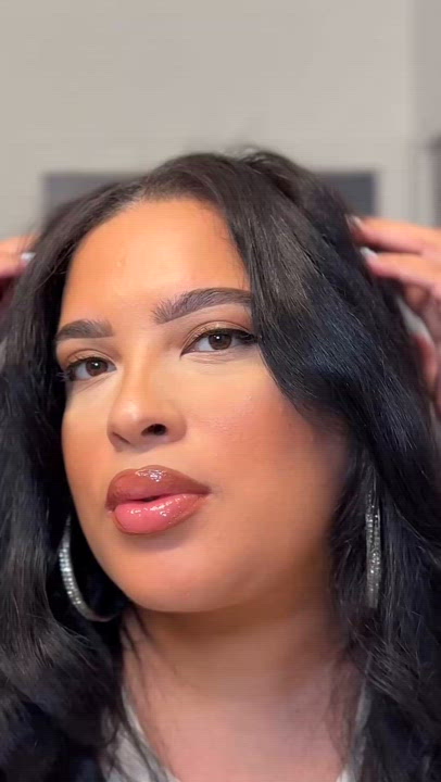 Rachel Owens - Video: Affordable Lip Combo!