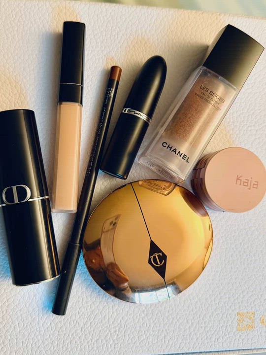 Michelle Fuentes - Video: Soft Fall Look 🧸🩷