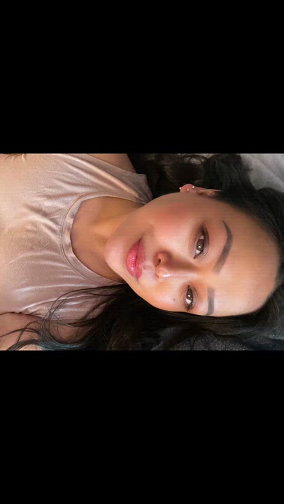 Michelle Fuentes - Video: Too Faced Lip Injection Extreme 👄💕