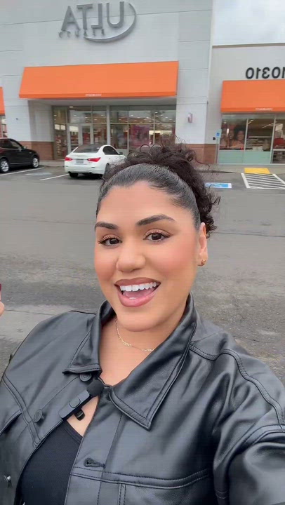 Jarilyn Monell - Video: Let’s shop Holiday Sets @ Ulta Beauty