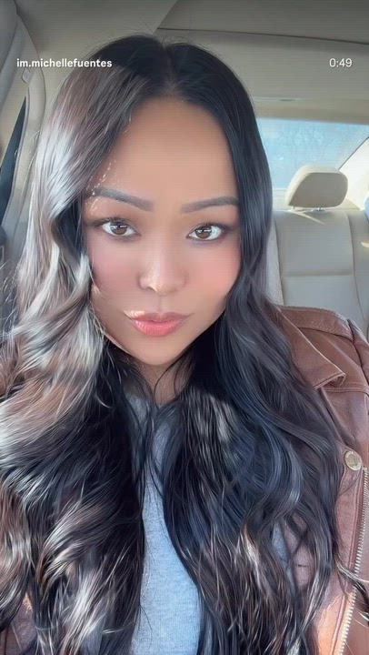 Michelle Fuentes - Video: Charlotte Tilbury Airbrush Flawless Finish Powder