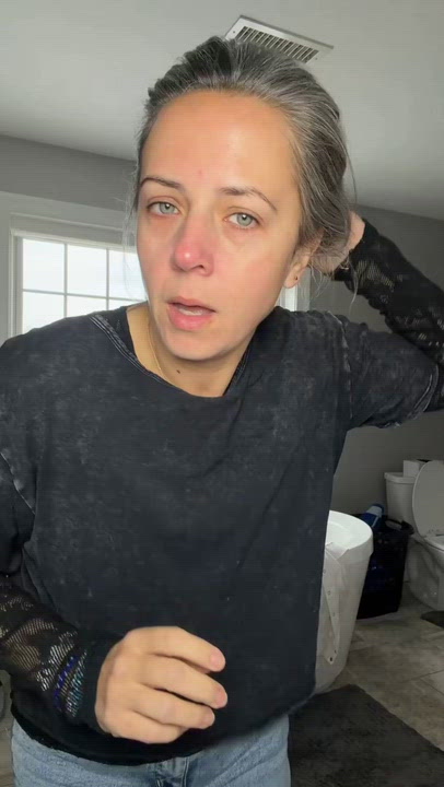 Kelly Rose Sarno - Video: My Morning Skincare Routine
