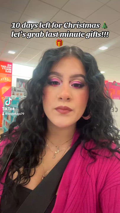 Leslie Lugo - Video: Holiday gifts for teens ideas 💡