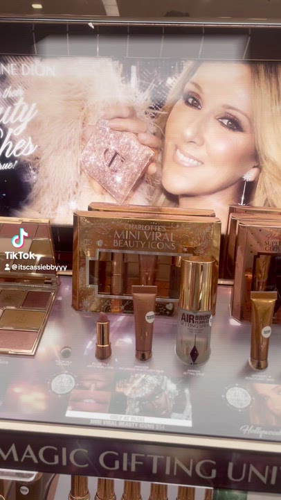 Cassandra Zadroga - Video: Last minute gifting ideas!