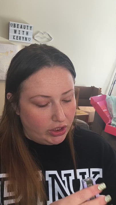 Keryn Kafig-King - Video: Urban Decay 24/7 Liquid Liner